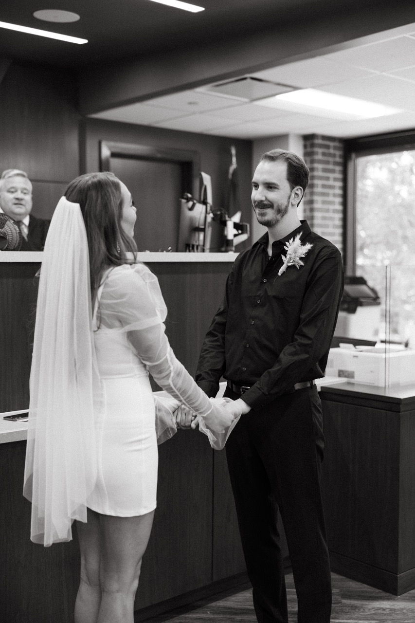 Downtown Dallas Courthouse Elopement - brookecolephoto.com