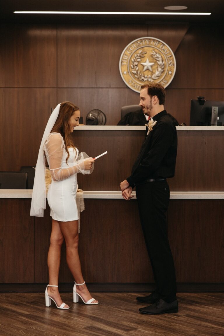 Downtown Dallas Courthouse Elopement - brookecolephoto.com