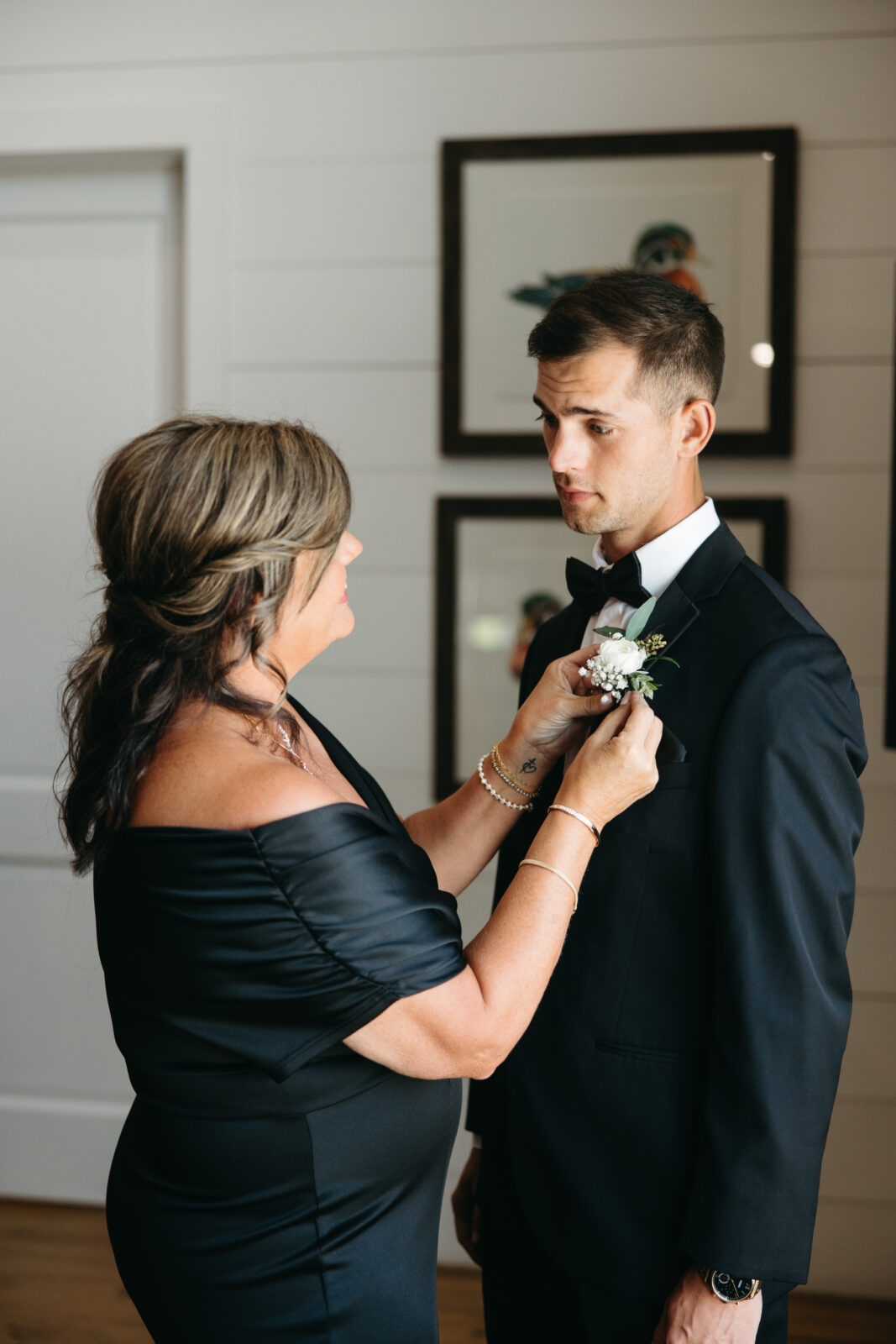 A Vibrant Wedding Reception at Arrowhead Hill in Montgomery, Texas ...